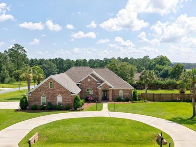611 Twin Ponds Dr, Havana, FL 32333