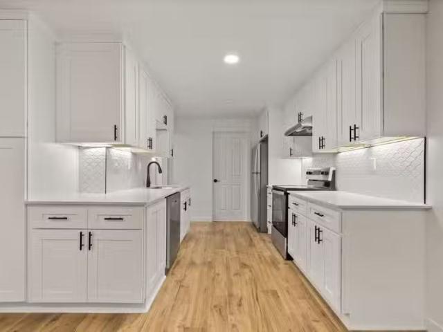 61245540 Gorgeous Renovated Townhomes!