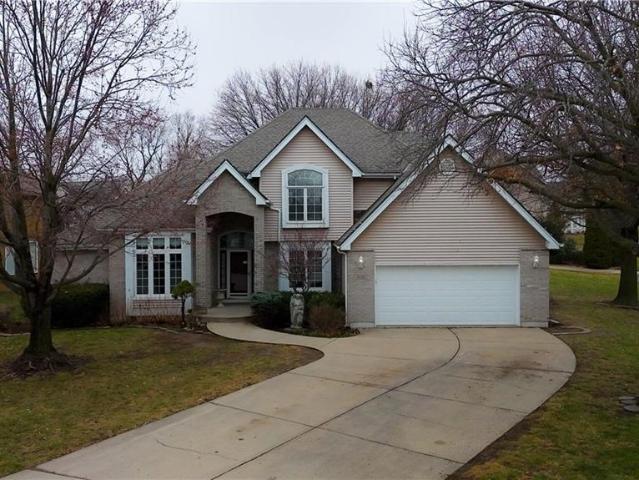 6124 N Elmwood Court