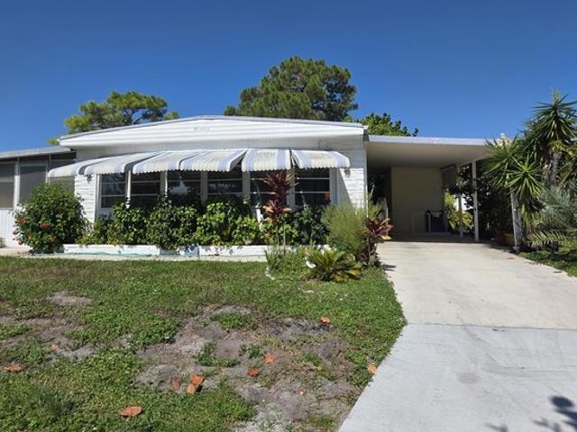 6125 N Guava Ln, Atlantis, FL 33462