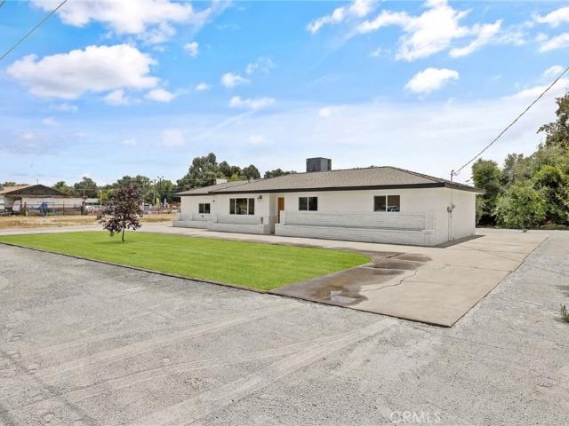 6125 E Mount Whitney