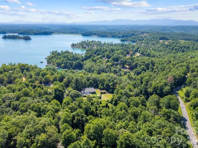 6125 Holiday Shores Ave, Nebo, NC 28761