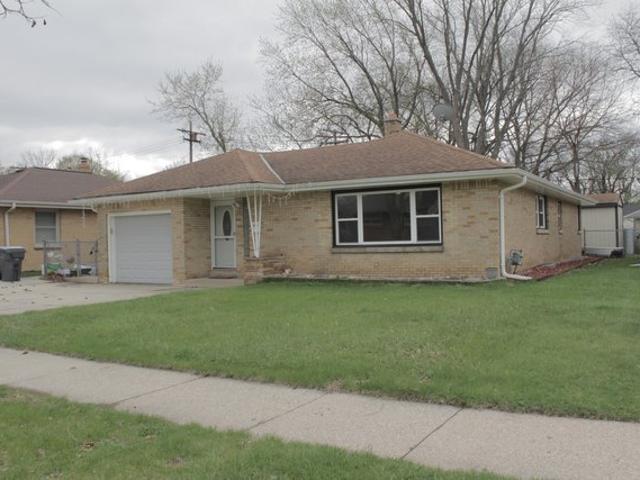 6125 W Eden Pl, Milwaukee, WI 53220