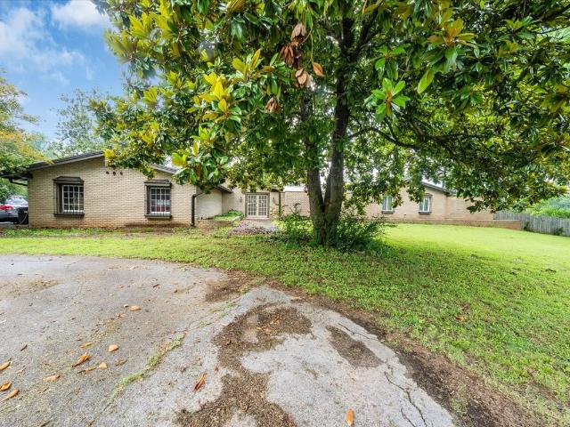 6126 Manchester Hwy