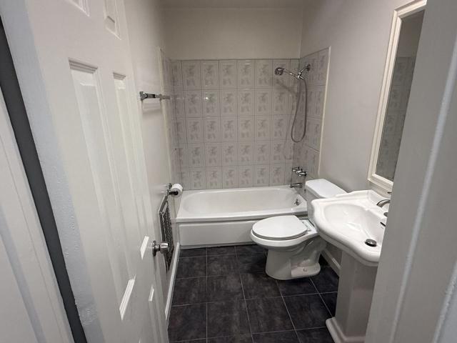 6126 Fulton Ave 2 Bedroom Apartment for Rent at 6126 Fulton Ave, Los Angeles, CA 91401 Greater Valley Glen