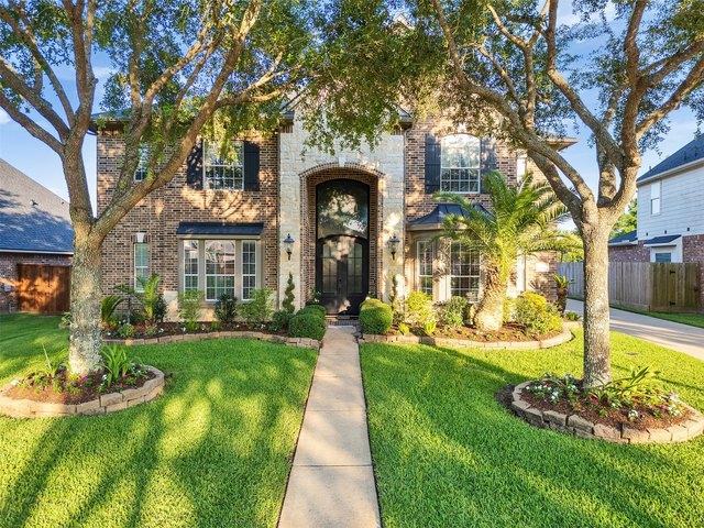 6126 Southwell Ln, League City, TX 77573