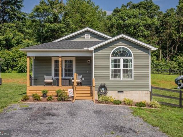 6127 Moore Ave, Mount Jackson, VA 22842