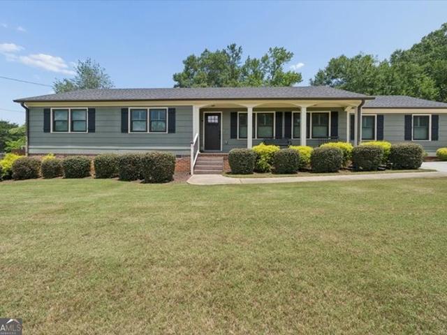 6127 Forest Dr SE, Covington, GA 30014
