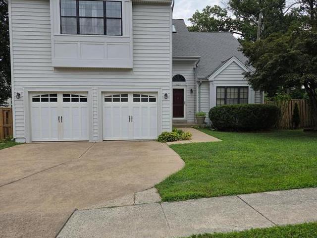 6127 Glen Oaks Court