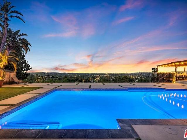 6128 Maury Ave, Woodland Hills, CA 91367