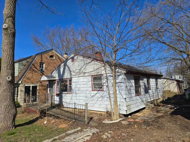 6128 N 38th St, Milwaukee, WI 53209 | MLS #1958 | Compass