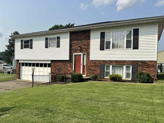 6128 Fairview Dr, Huntington, WV 25705