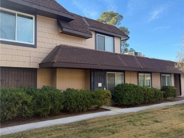 6120 Meadowhaven Ln, Las Vegas, NV 89103