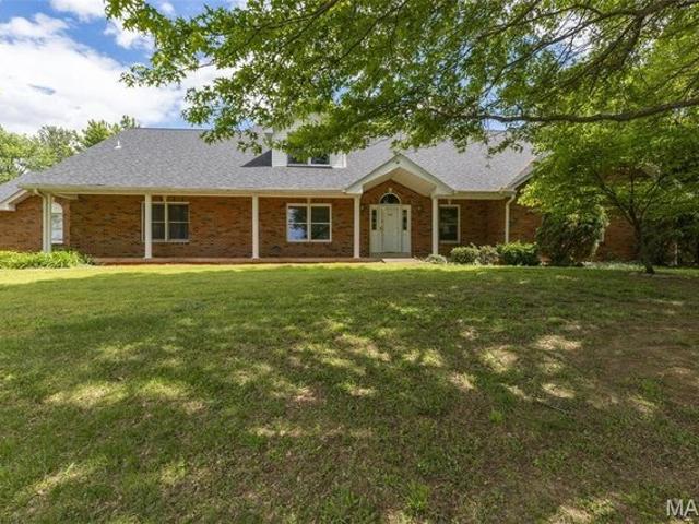 6120 Old Antonia Rd, Imperial, MO 63052
