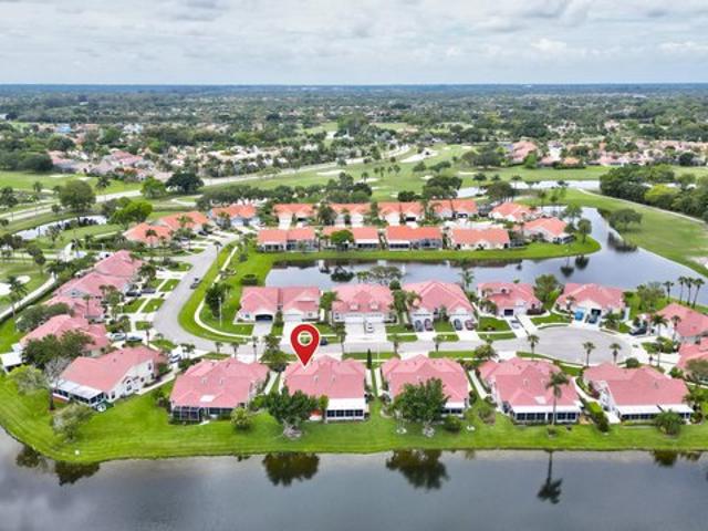 6120 Bear Creek Ct, Lake Worth, FL 33467
