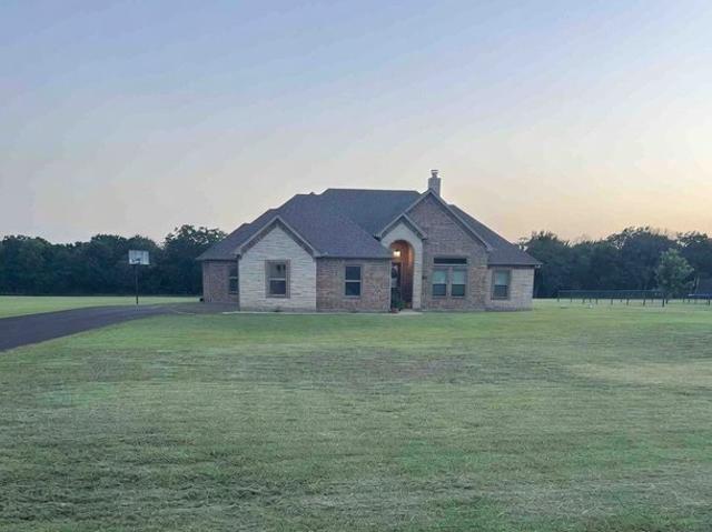 6120 County Road 401, Grandview, TX 76050