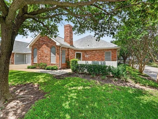 6120 Haley Ln, Fort Worth, TX 76132