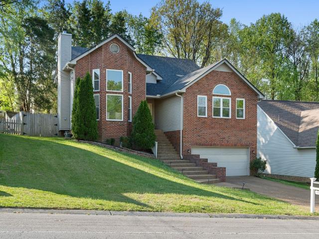 6121 Bradford Hills Dr