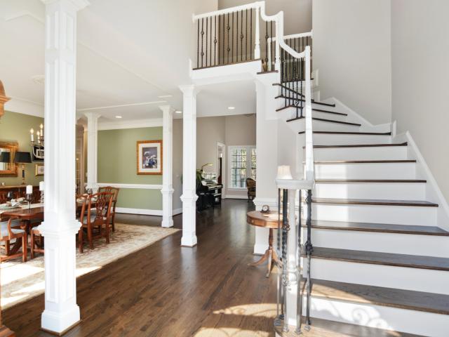 6121 Carlyle Drive
