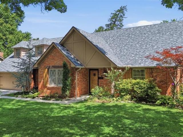 6121 E 52nd Pl, Tulsa, OK 74135