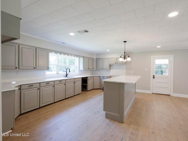 6121 Gibson Road