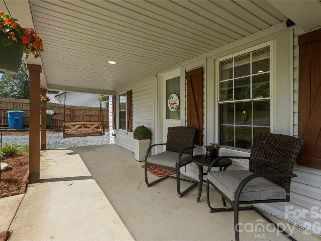 6121 Sikes Mill Road