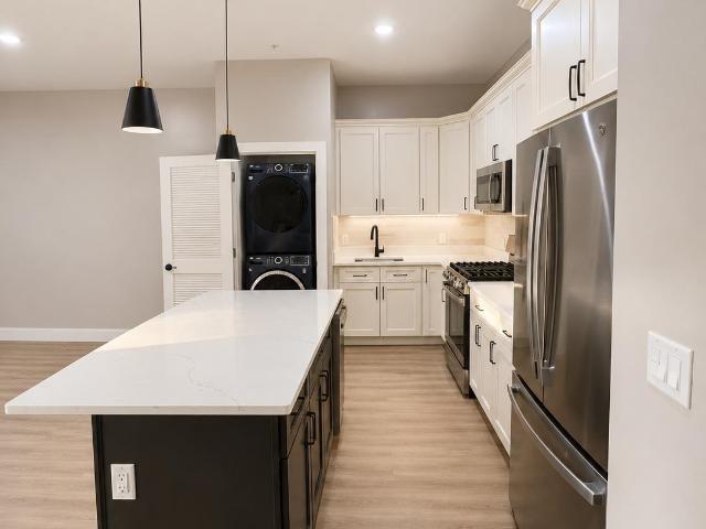 6121 Unit 301 Bergenline Ave # 301