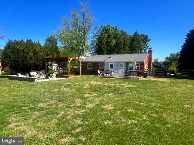 6122 Thompson Drive