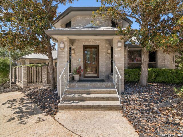 6122 Windy Knoll