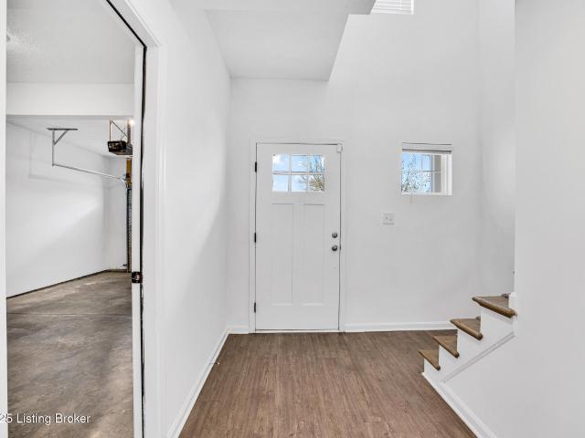 6123 Casper Dr
