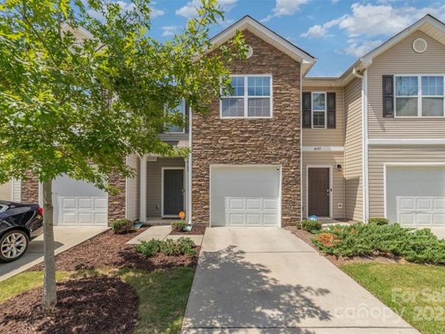 6123 Guildford Hill Ln, Charlotte, NC 28215