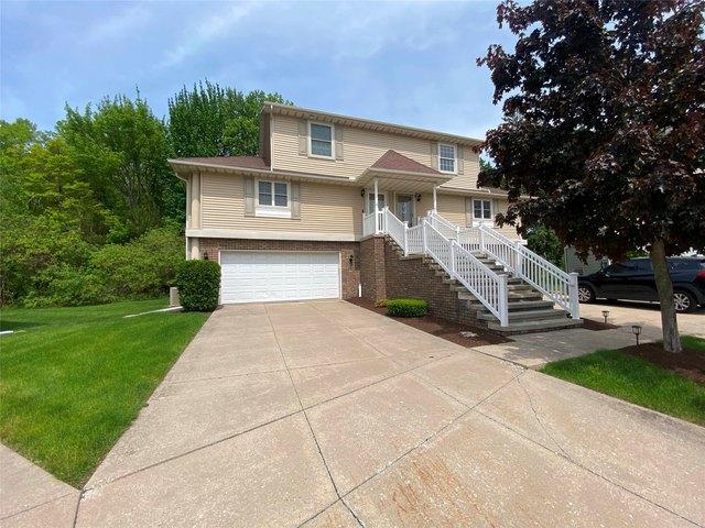 6123 Glen Eagles Dr, Erie, PA 16509