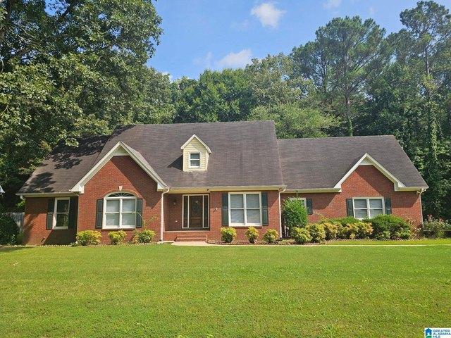 6123 Steeple Chase Dr, Pinson, AL 35126