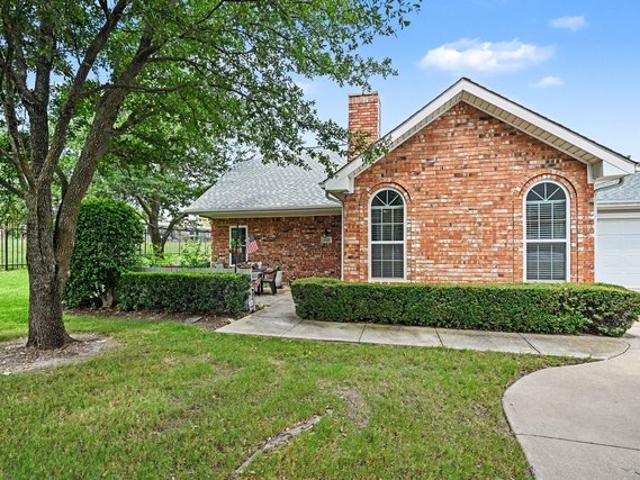 6123 Welden Ct, Fort Worth, TX 76132