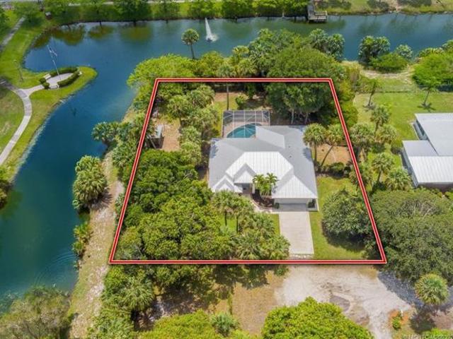 612 6th St, Stuart, FL 34994