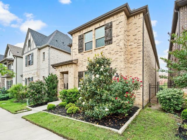 612 Courtyard Lane