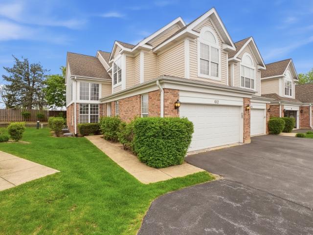 612 Citadel Dr, Westmont, IL 60559 | MLS #12629 | Compass