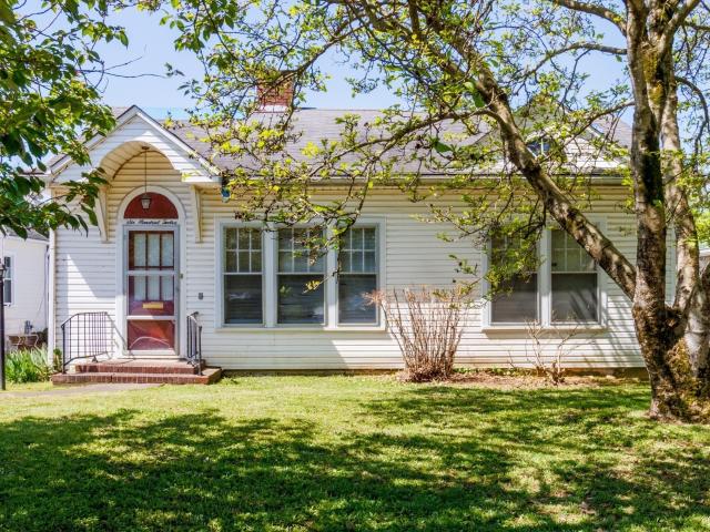612 Anderson Dr