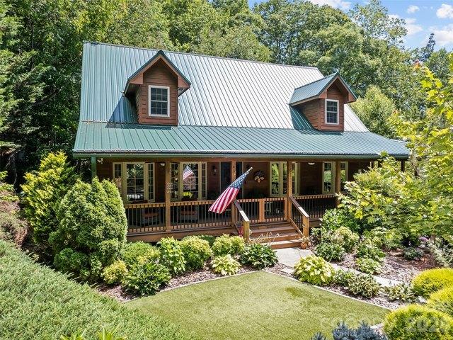 612 Brannon Forest Dr, Waynesville, NC 28785