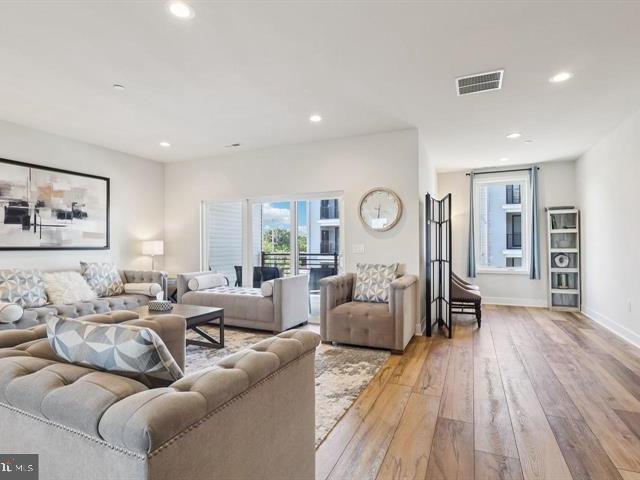612 Brewster Aly