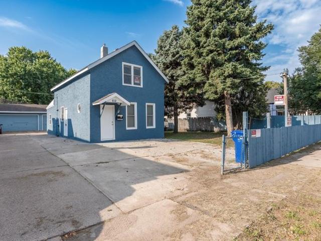 612 Bush Ave, Saint Paul, MN 55130