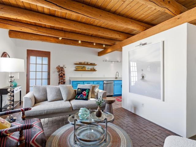 612 Gomez Road 3