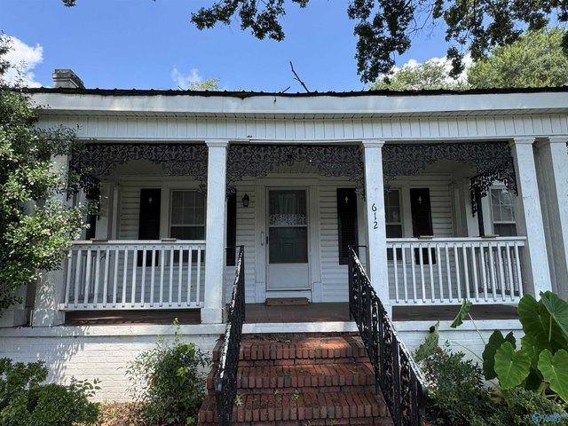 612 Gault Ave N, Fort Payne, AL 35967