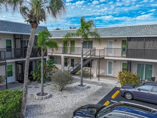 612 Guild Dr Apt 18, Venice, FL 34285