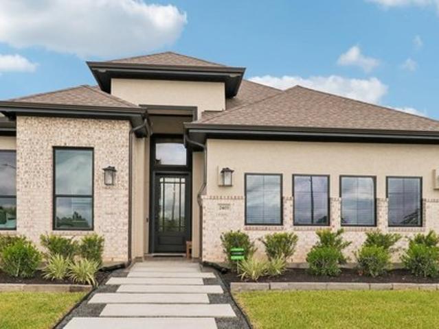 612 Deep Sands Dr, Waller, TX 77484