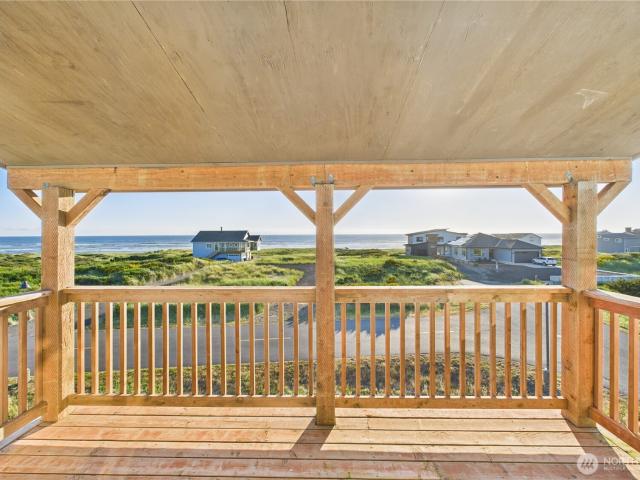 612 Dune Crest Loop