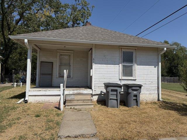 612 E 8th Ave, Emporia, KS 66801