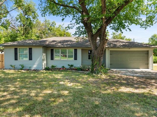 612 E 8th St, Kemp, TX 75143