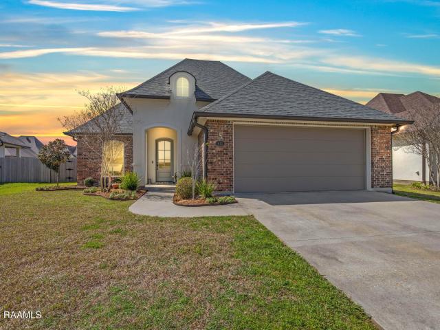 612 Easy Rock Landing Dr, Broussard, LA 70518 | MLS #2600001 | Compass