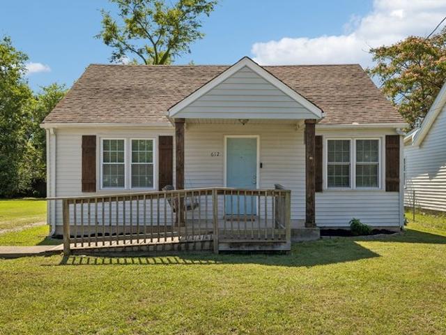 612 Fairview Ave, Lebanon, TN 37087